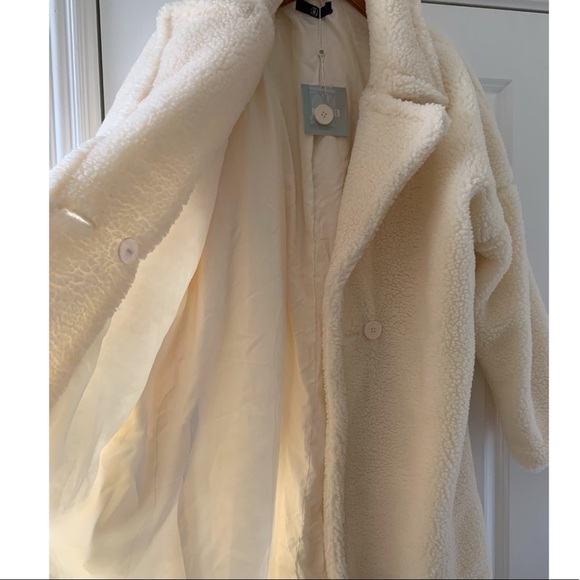 Missguided | Jackets & Coats | Nwt Missguided White Oversized Chunky ...